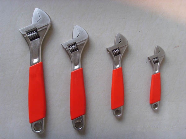 Adjustable spanner Adjustable wrench with rubber grip